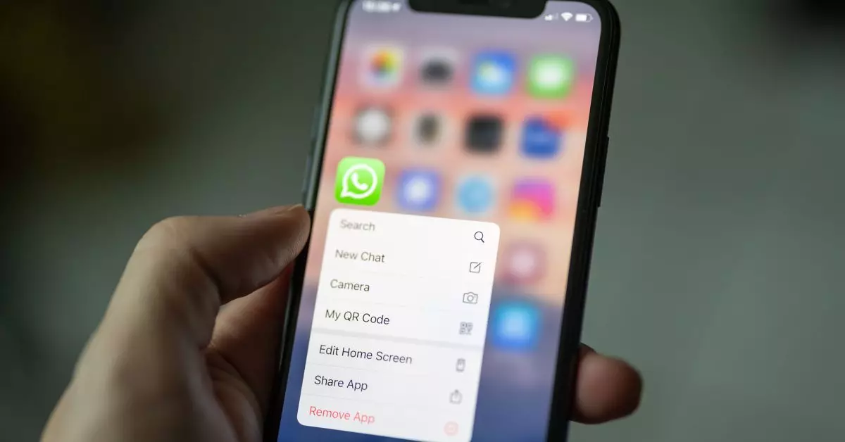 Ниһаять, яңа яңарту белән iOS 15 функцияләрен хуплау өчен WhatsApp