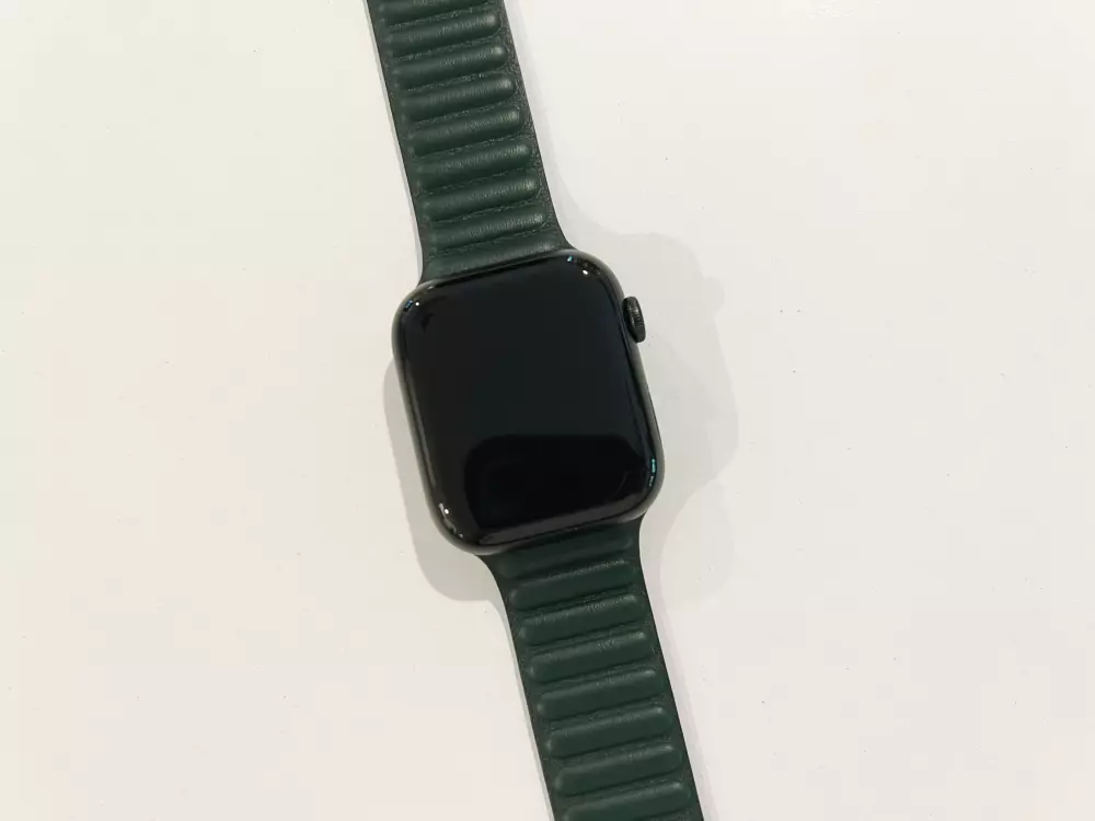 Így néz ki a való világban az új zöld Apple Watch Series 7 színe 1202_4