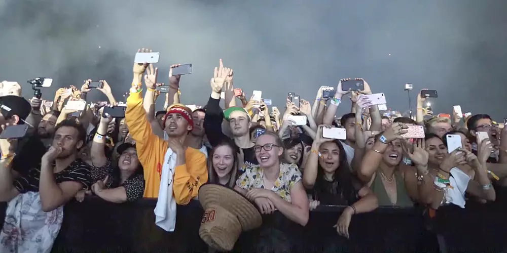 Lladre atrapat amb 100 telèfons robats al festival de Coachella gràcies a Find My iPhone 12236_1