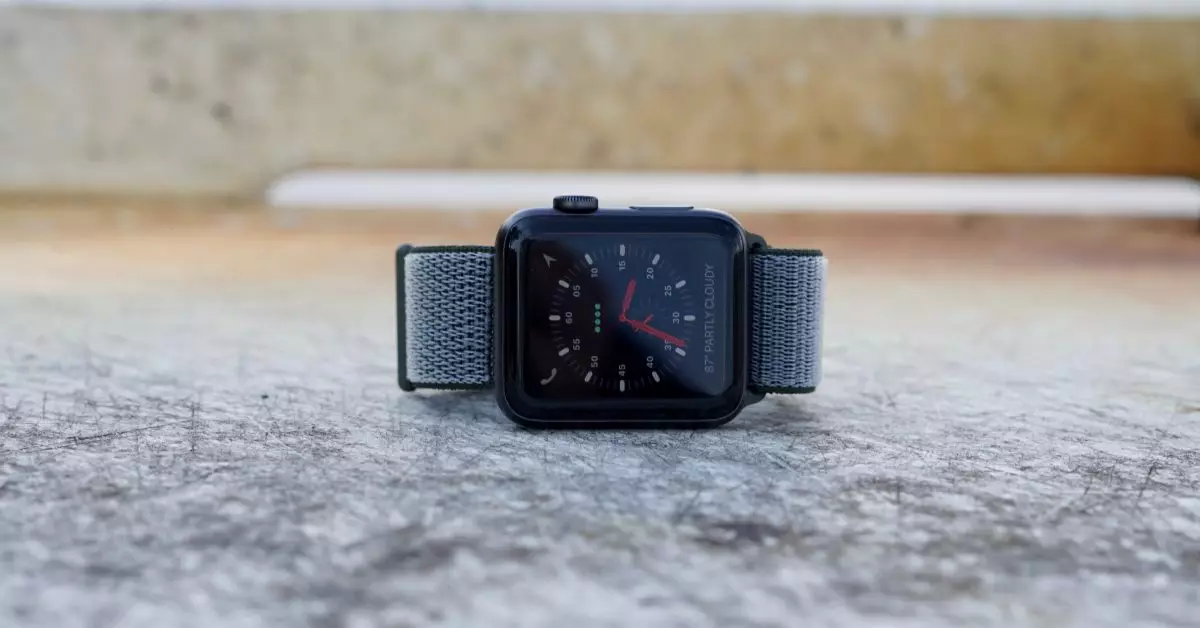 Iwwerpréiwung: Apple Watch Series 3 späert neit Potenzial mat LTE, dramatesch verbessert Siri