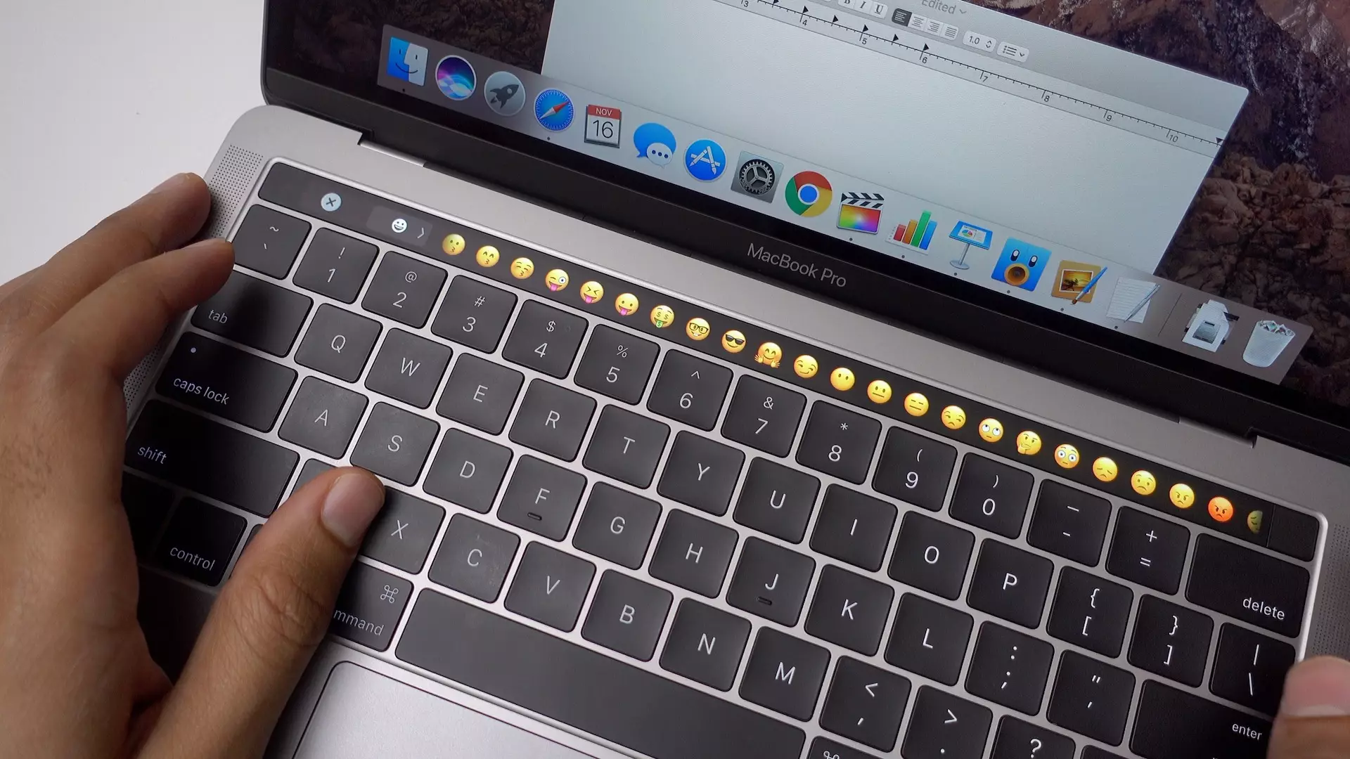 touchbar-emoji