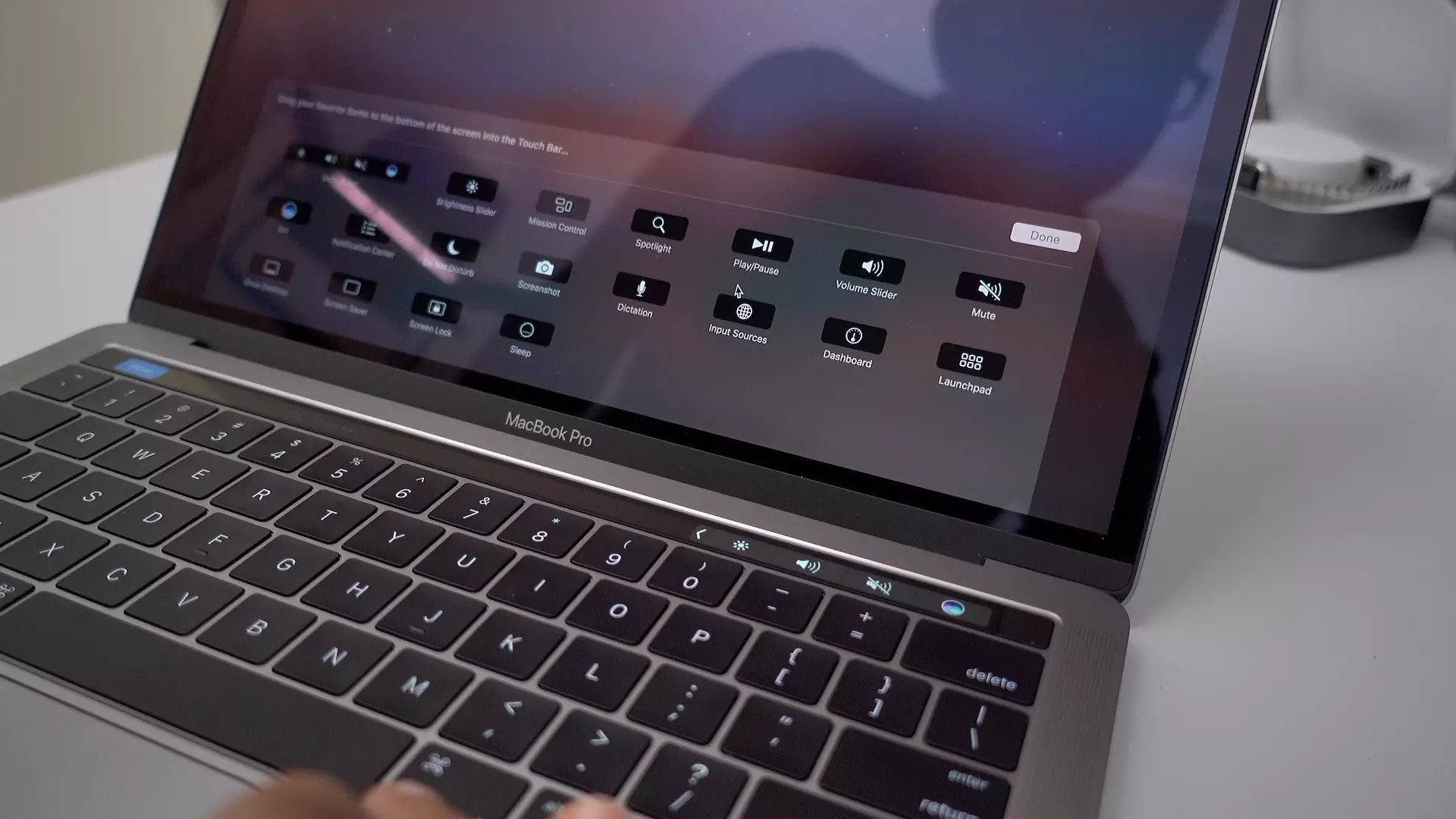 Customize-touch-bar