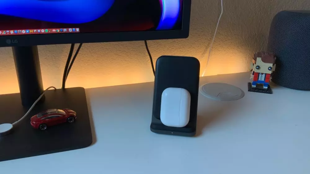 Nyochaa: Nomad's Base Station Stand na-ejikọta ọnụ ahịa dị elu yana nkwado iPhone na AirPods 14099_3