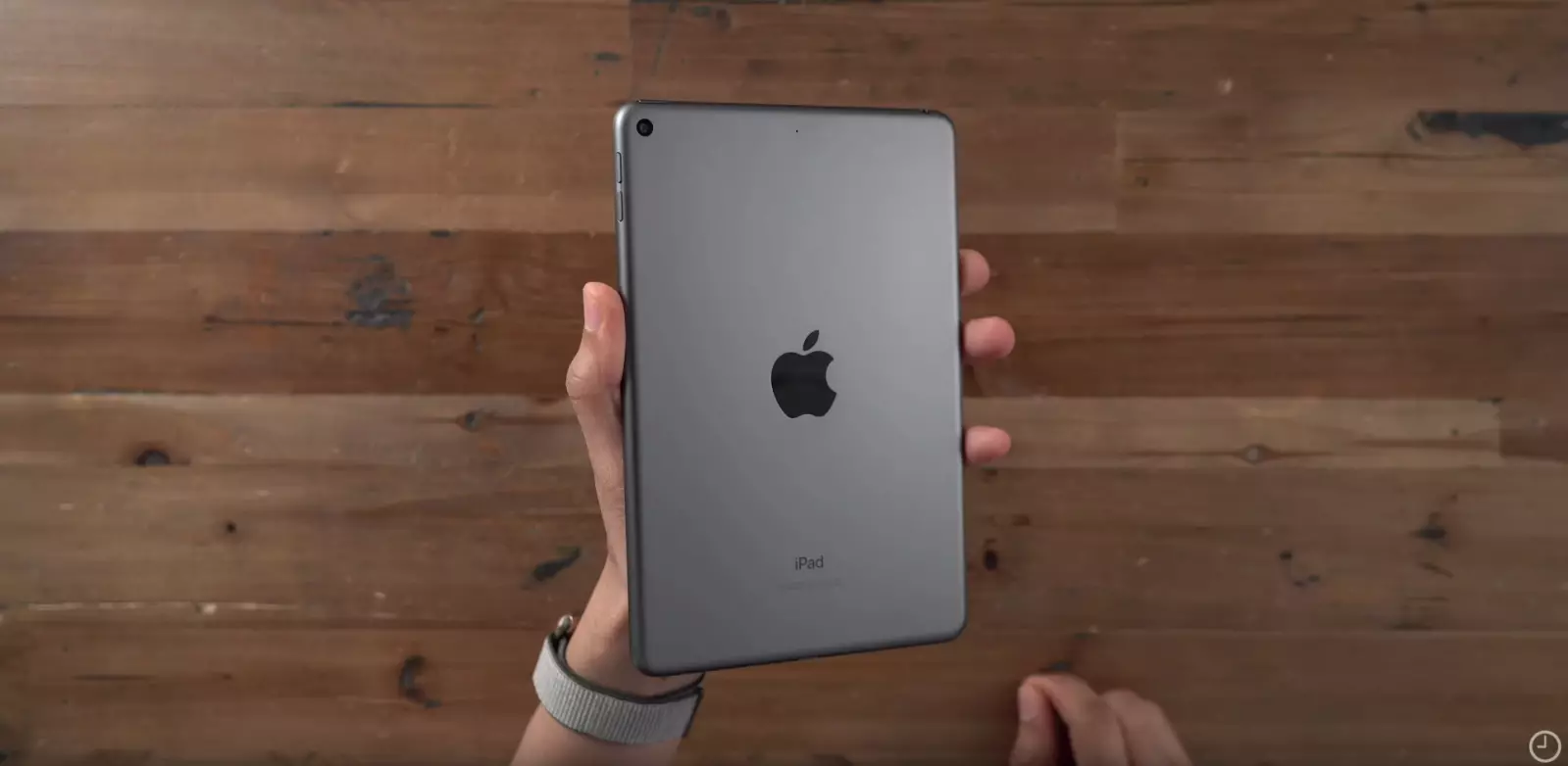 Ən son iPad mini 5 arxa