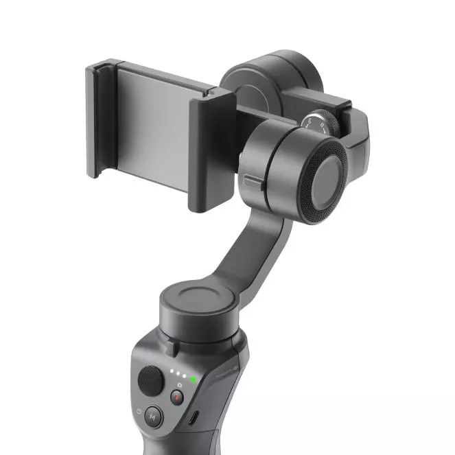 DJI malkaŝas novan gimbalstabiligilon Osmo Mobile 2 antaŭ CES 2018 0001