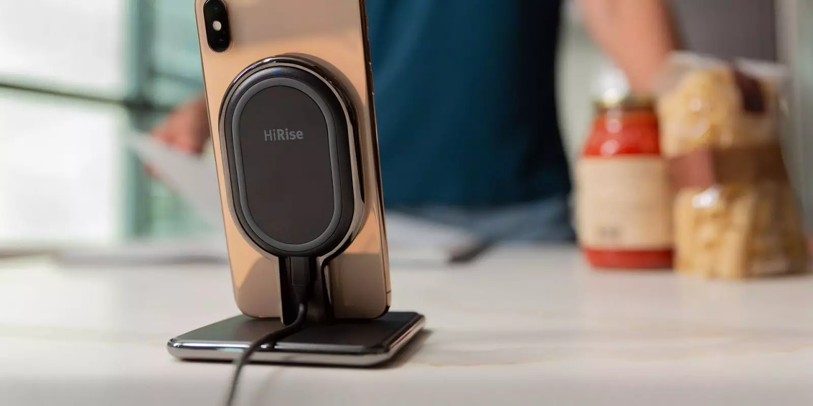 TwelveSouth HiRise Wireless Stand ን አስጀመረ፣ ተነቃይ የ Qi ቻርጅ ፓድ ለጉዞ እና ኤርፖድስ ባትሪ መሙላትን ያሳያል። 14805_1