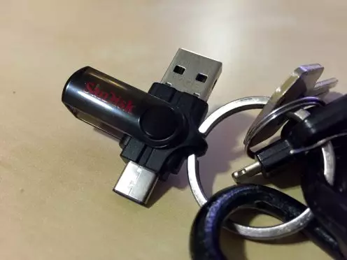 Unidade USB Dupla SanDisk 8