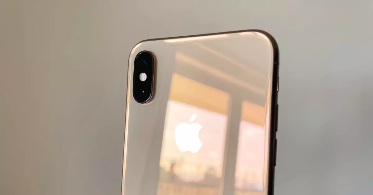 Gen kèk karakteristik iOS 16 mande pou yon iPhone XS oswa plus; la yo ye