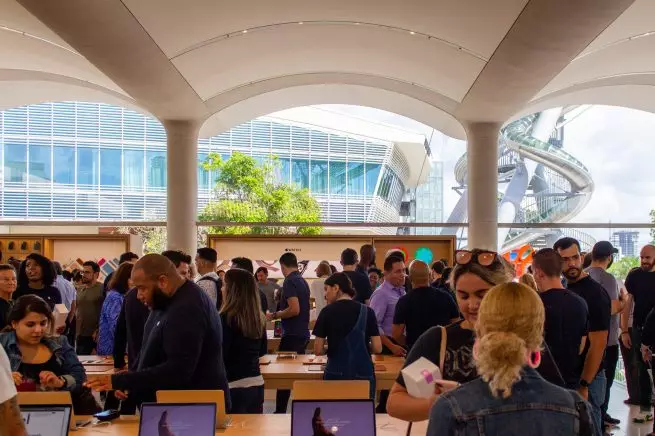 Aventuras nye Apple Store: Store åpningsbilder og detaljer 16435_33