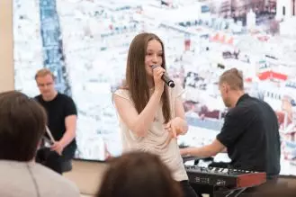 apple-marche-saint-germain-sigrid-performance