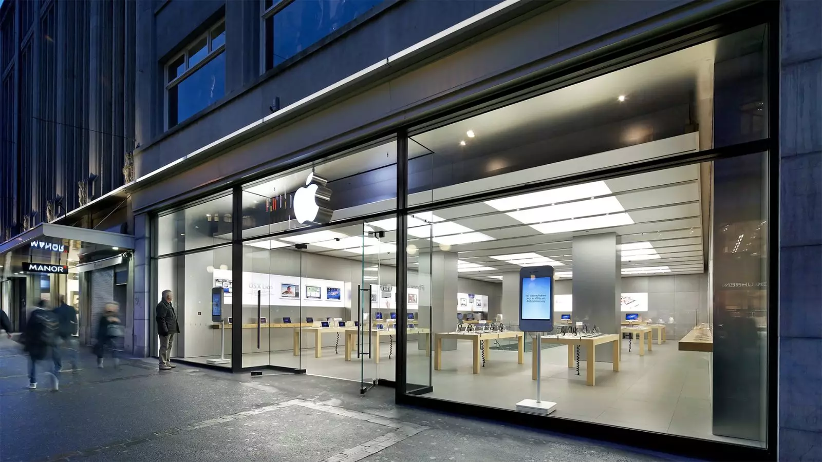 Apple Store yaku Switzerland ya Bahnhofstrasse idasamuka pa Ogasiti 31 16992_1