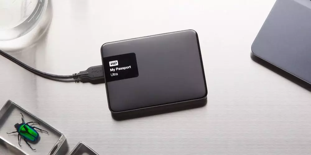 Western-digital-my-passport-ultra-3-tb-portable-external-hard-drive-wdbbkd0030bbk-nesn-sale-01