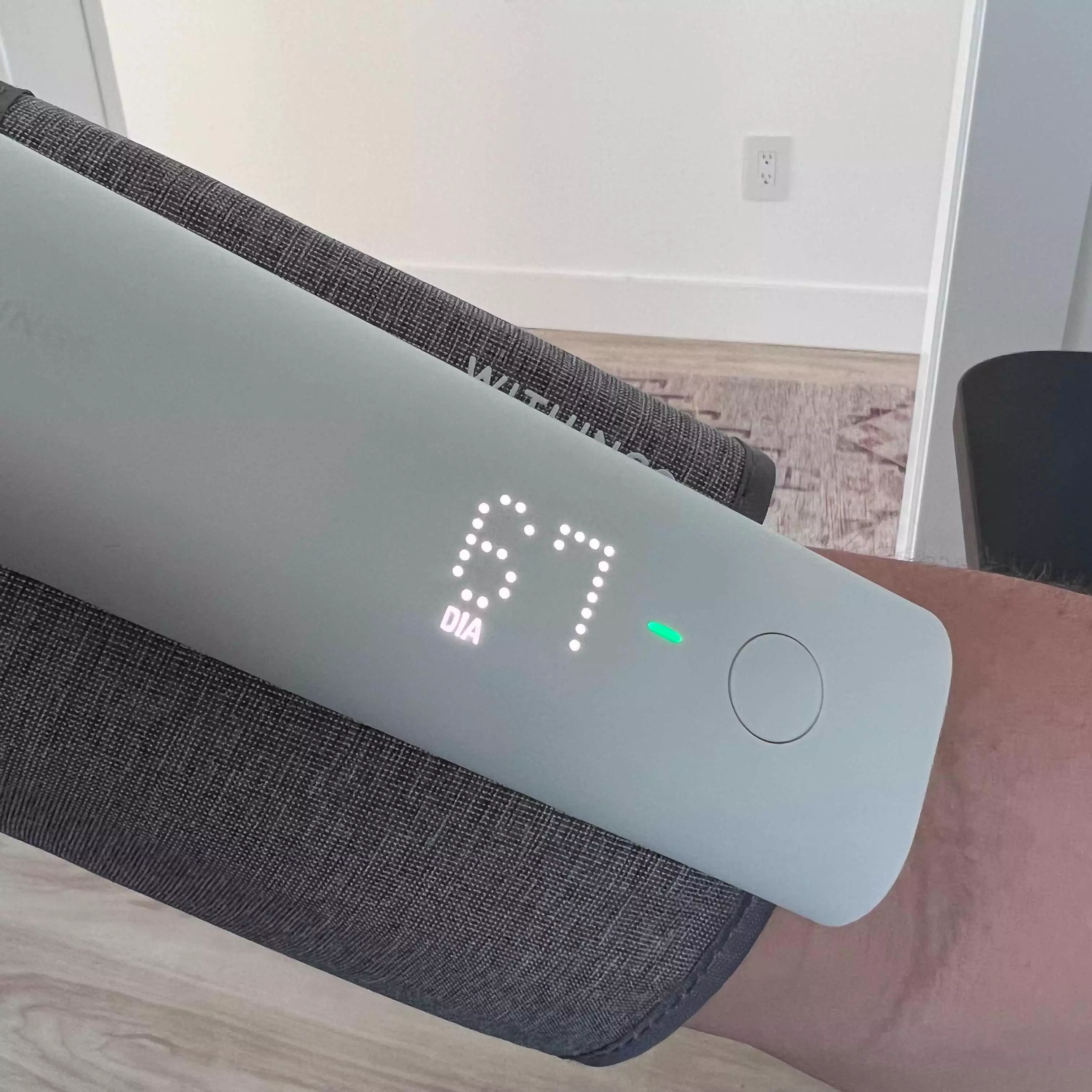 prenosný tlakomer Withings BPM connect 2