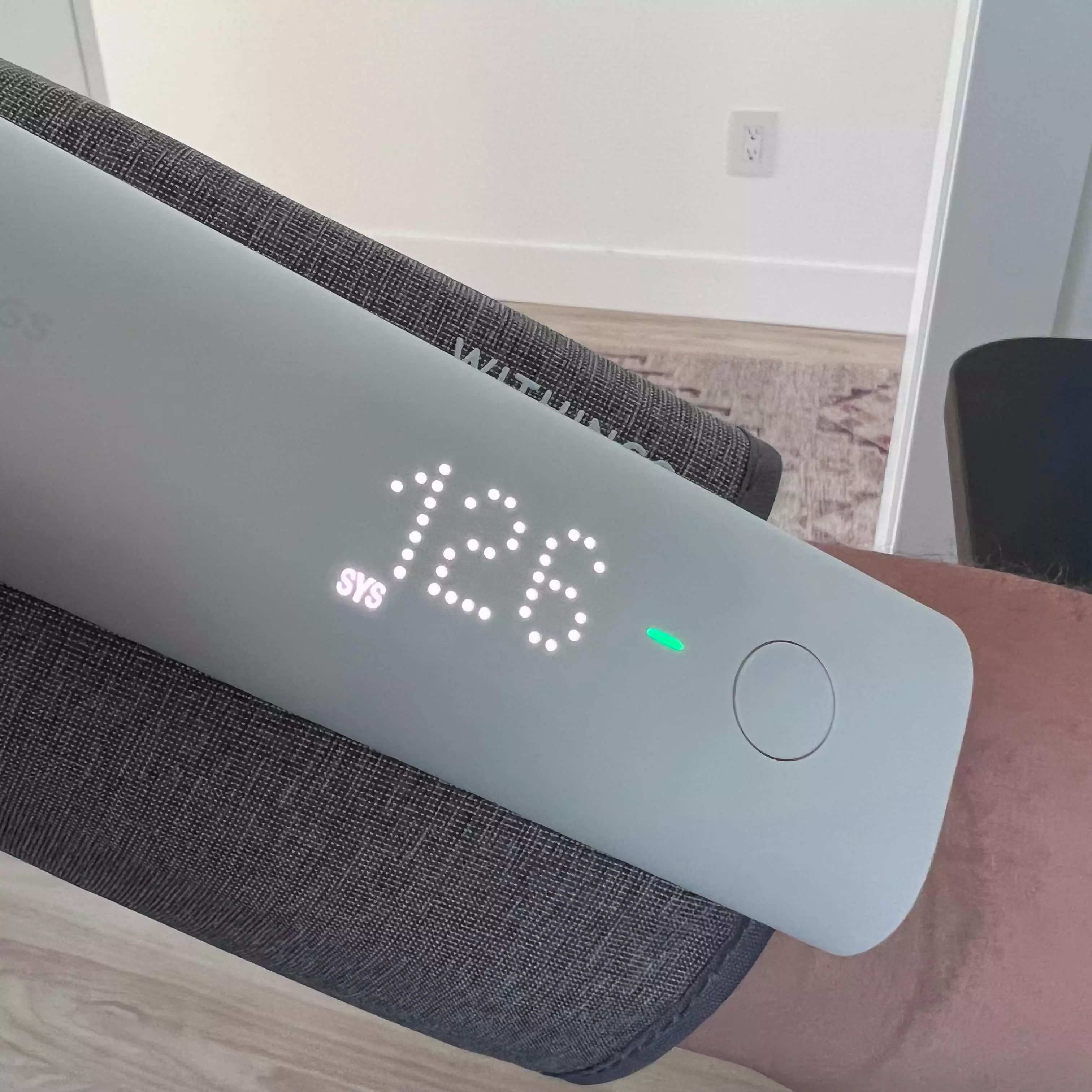 جهاز قياس ضغط الدم المحمول Withings BPM connect 3