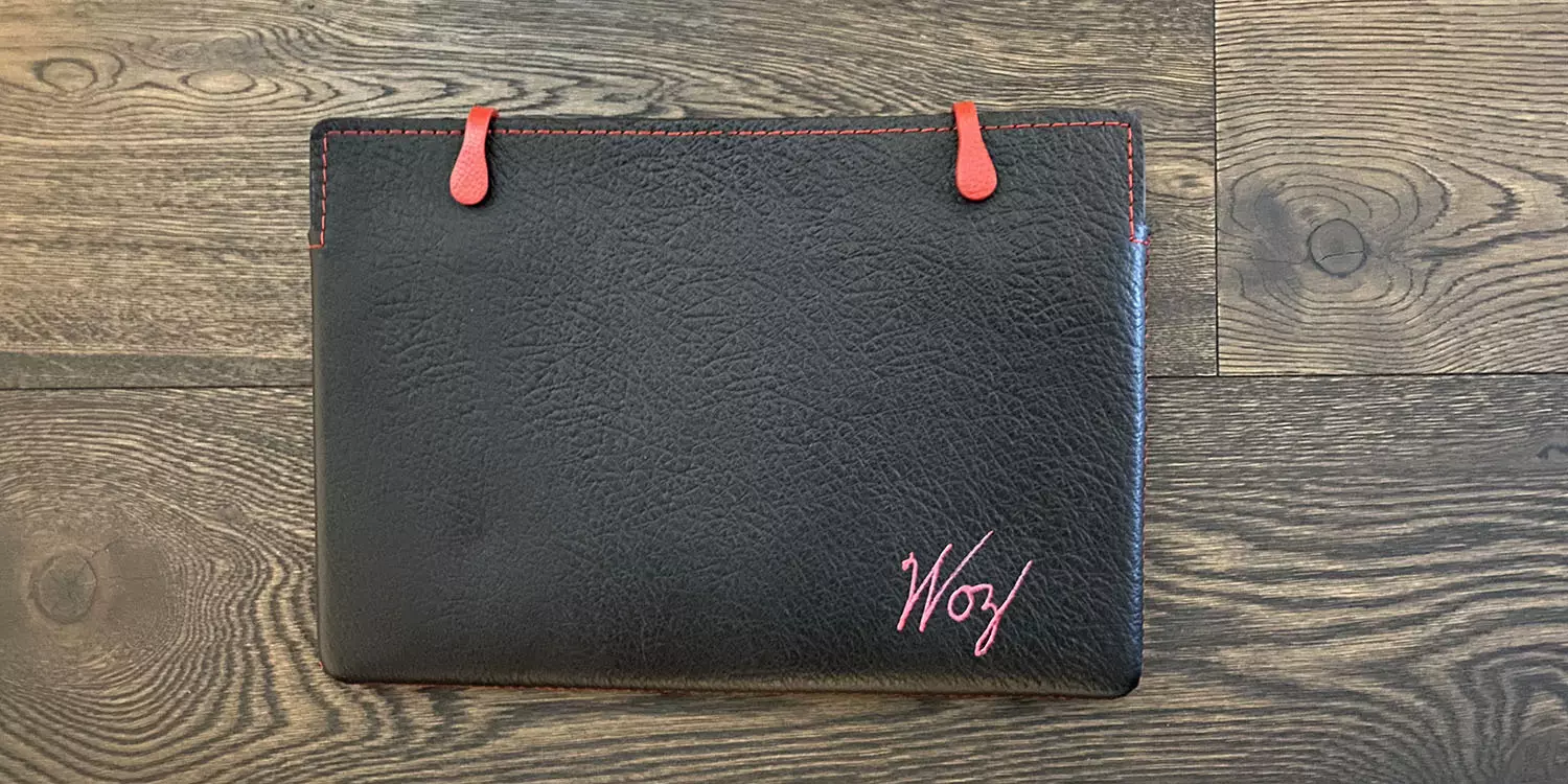 MacBook sleeve signeret af Woz