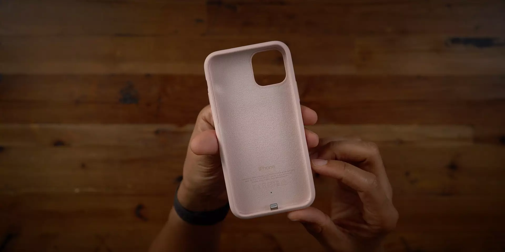 Capa de bateria inteligente para iPhone 11 review [Vídeo] 23546_3