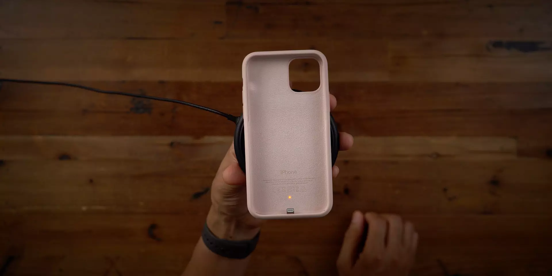 Capa de bateria inteligente para iPhone 11 review [Vídeo] 23546_6