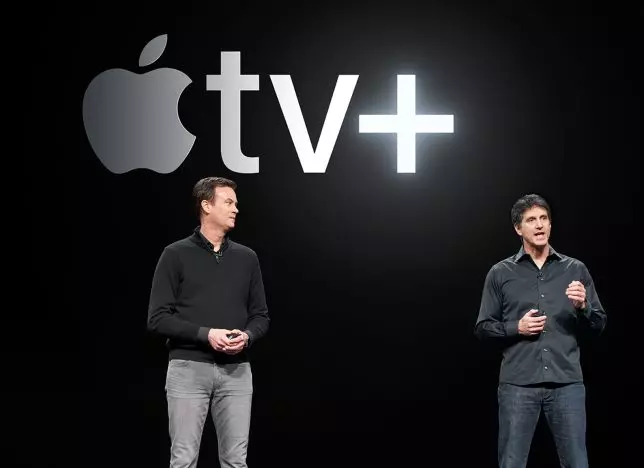 Apples-keynote-event_zack-van-amburg-jamie-erlicht-apple-tv_032519