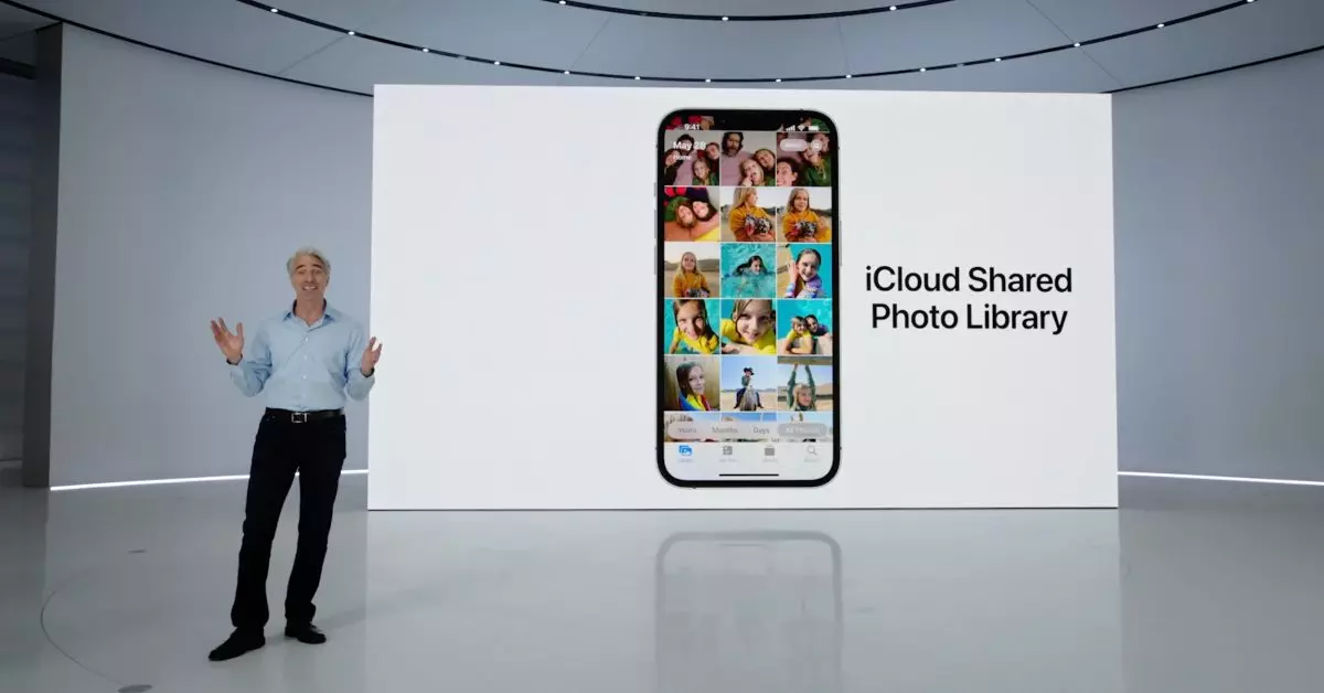 ICloud Shared Photo Library imayamba pa iOS 16 kuti ithandizire kugawana zithunzi za mabanja mosavuta