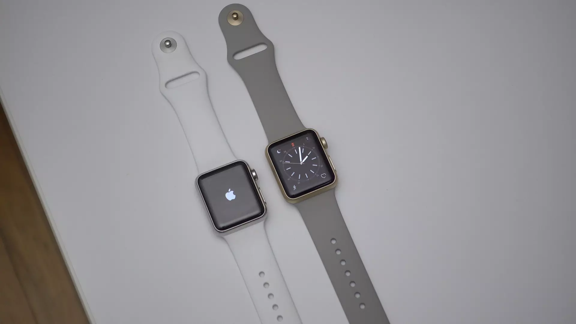 apple-watch-series-1-vs-series-2-khau raj