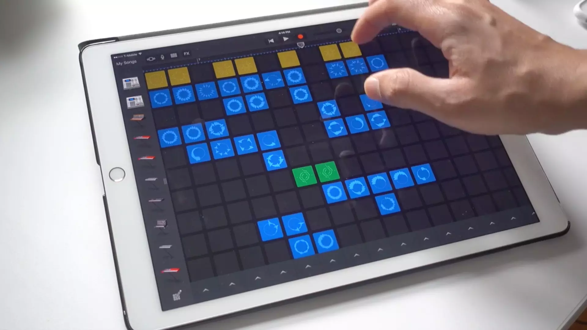 iPad Pro GarageBand