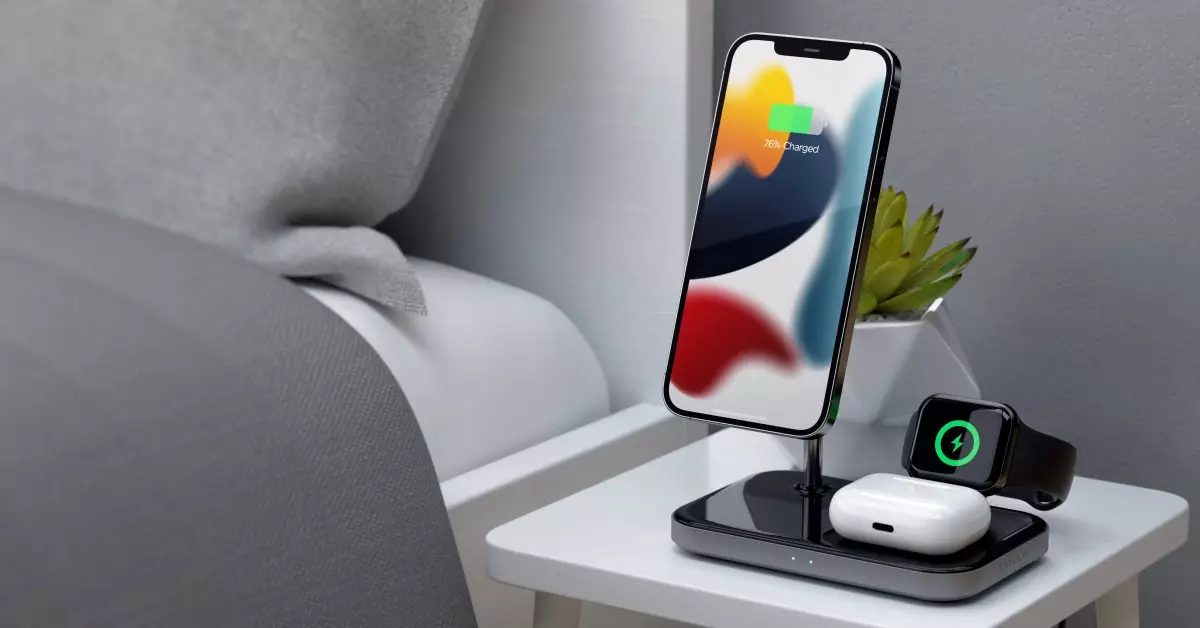 Satechi iPhone, AirPods және Apple Watch үшін 3-in-1 MagSafe үйлесімді зарядтағышты шығарады