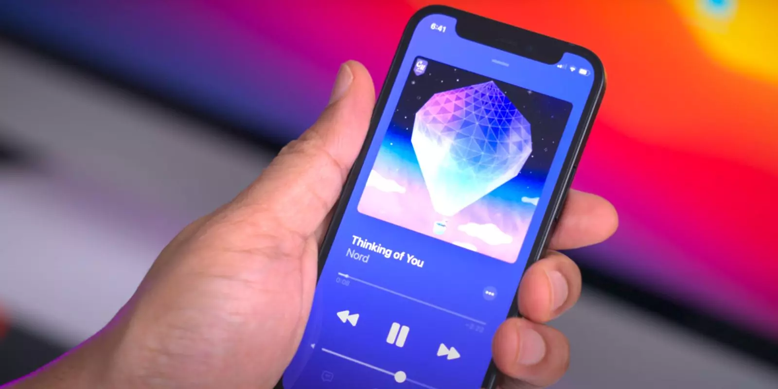 Bloomberg: Apple testet Touch ID op it skerm foar iPhone 2021, AirTags komme dit jier 2921_1