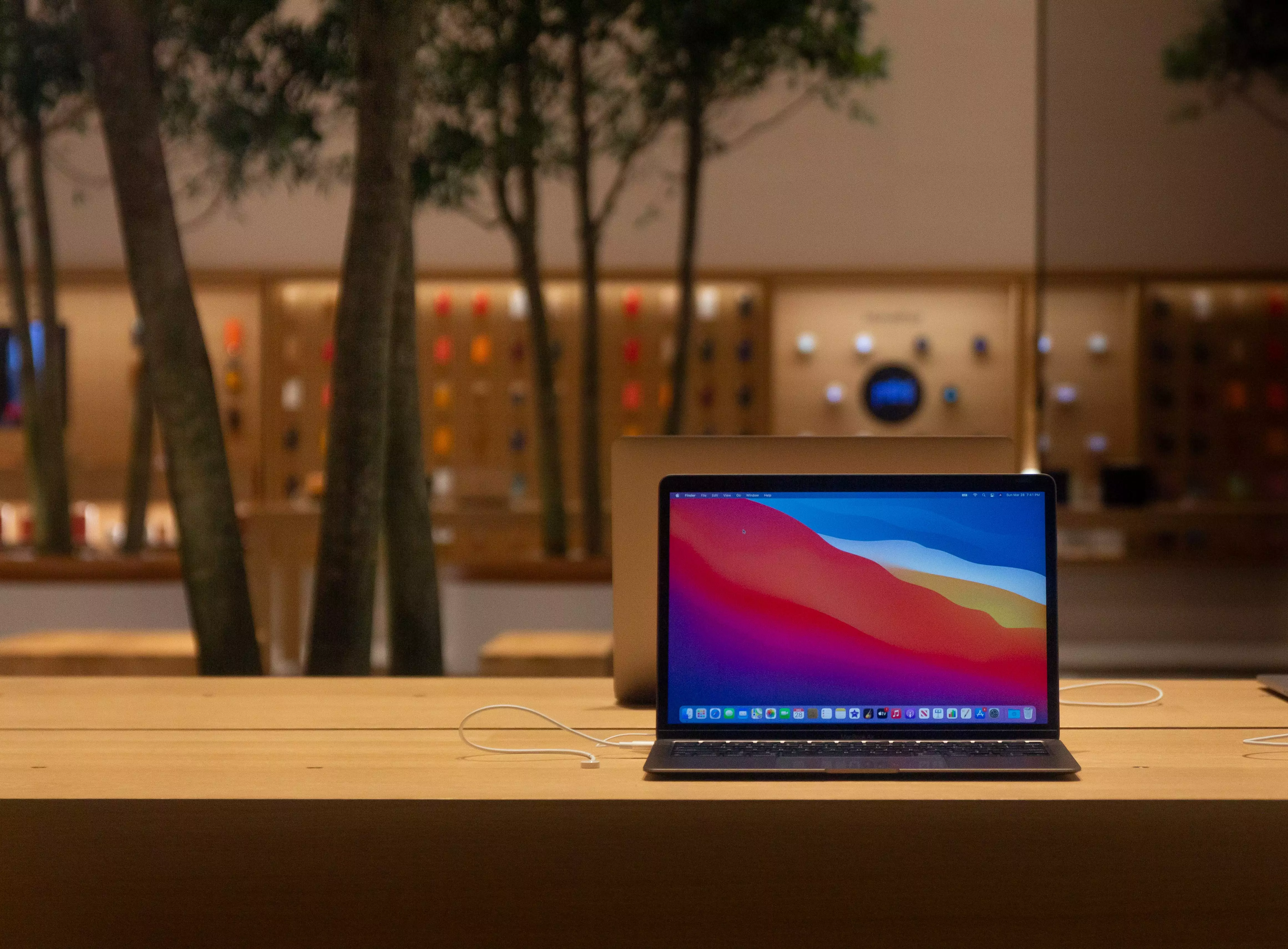 Apple Downtown Nashville'de Bir MacBook