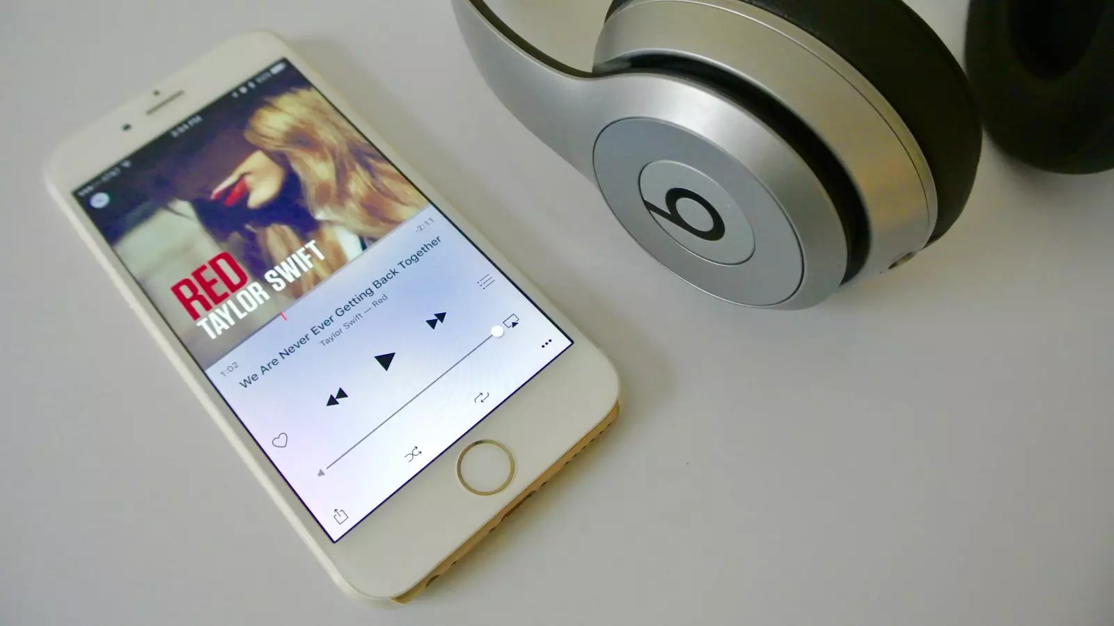 Apple кажа, што толькі 21% людзей адмовіліся ад бясплатнай пробнай версіі Apple Music да заканчэння тэрміну дзеяння 32233_1