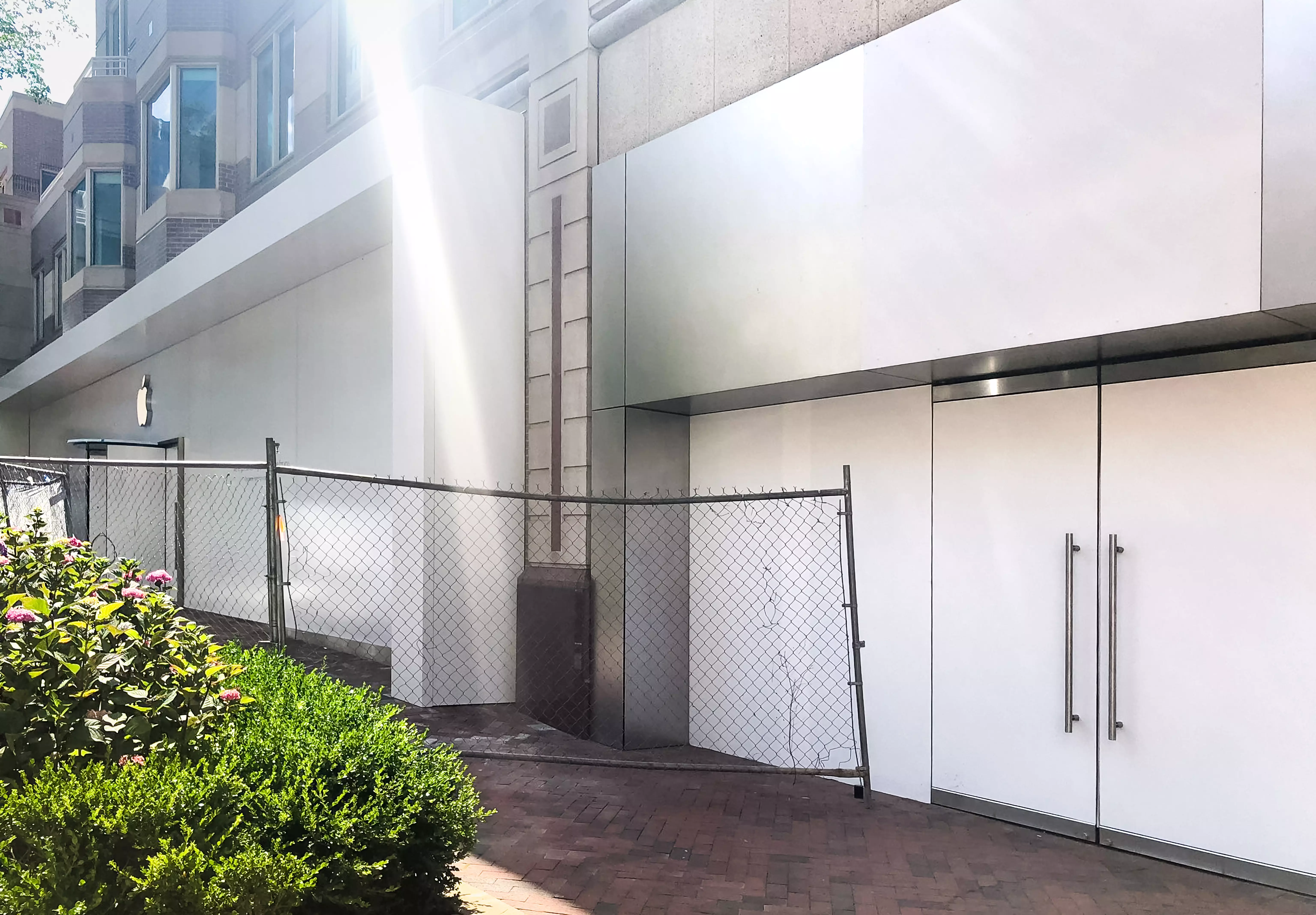 Reston Apple Store se muda silenciosamente a una nueva ubicación 330_2