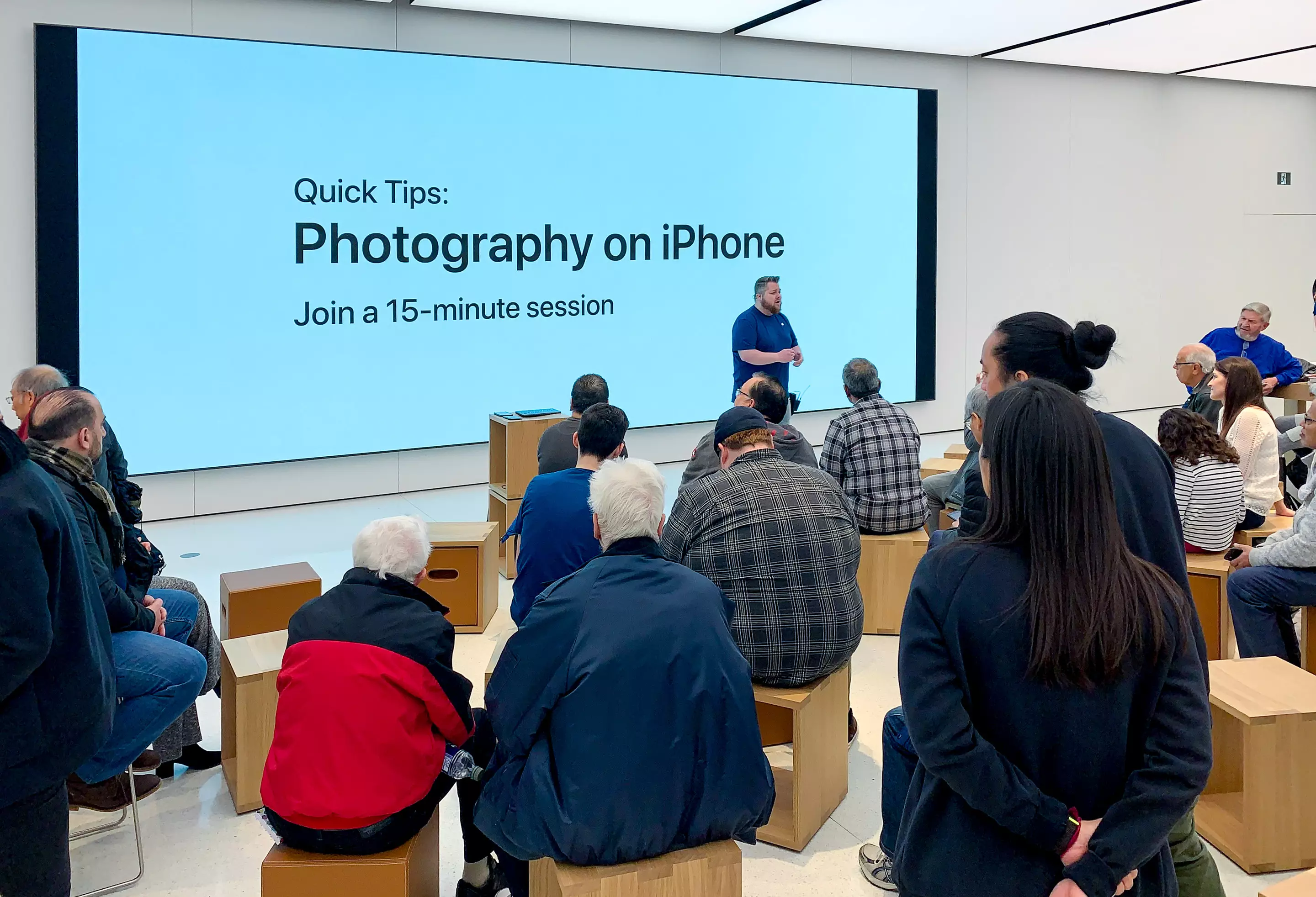 Торжественное открытие: Торонто открывает второй Apple Store с новейшим дизайном 335_5