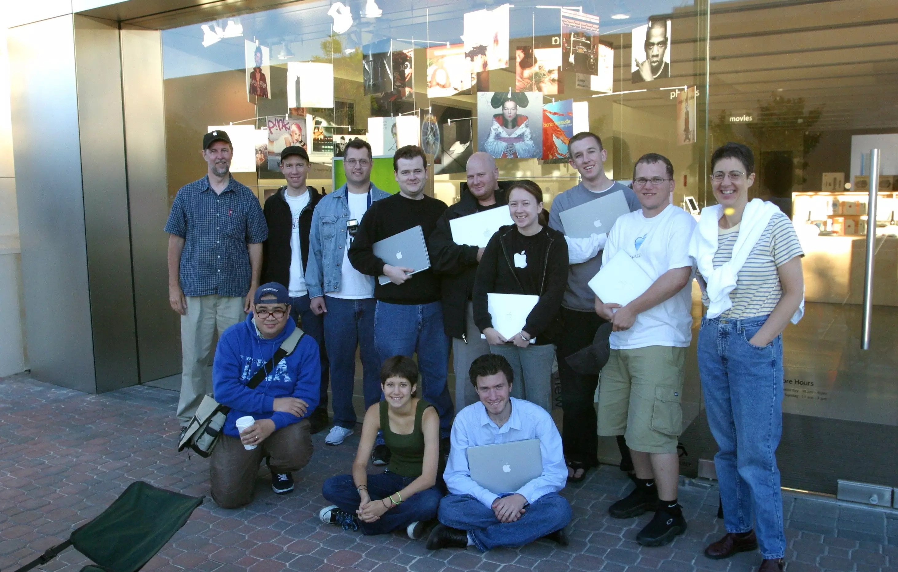 Galleri: Detaljer från Apple Broadway Plazas stora invigning i Walnut Creek, CA 3496_51