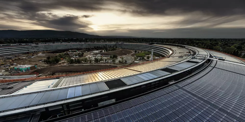 Fotoattēli publicēti no ekskluzīvas tūres Apple parkā, un drīzumā būs pieejams video [Galerija] 35069_1