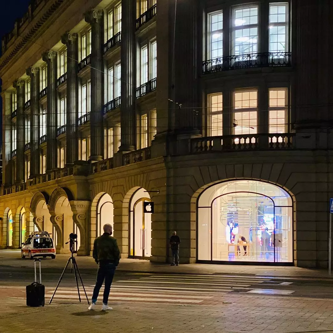 Gerenoveerde Apple Amsterdam première met die nuutste ontwerp 357_10