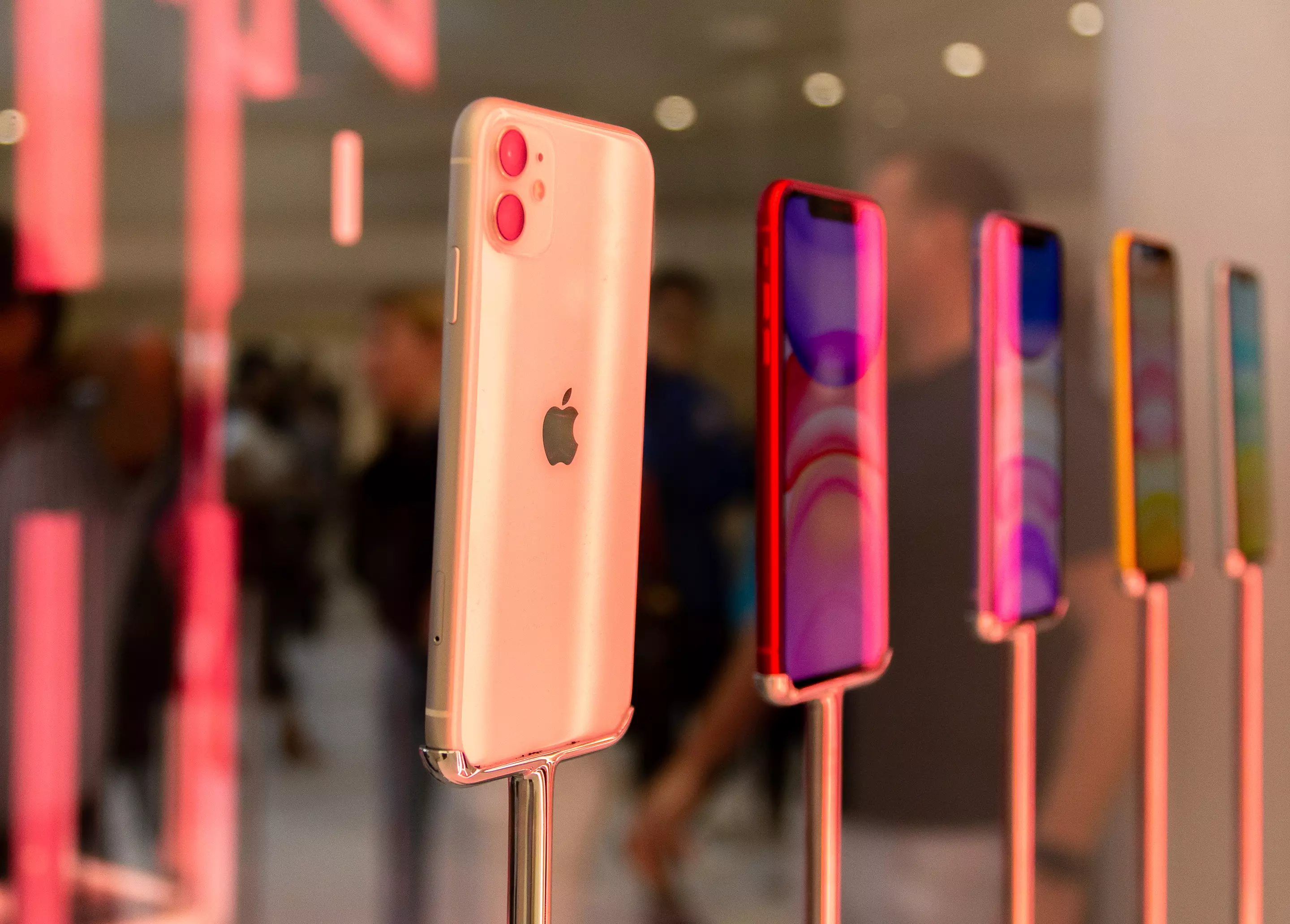 Totes les novetats d'Apple Stores per a iPhone 11: vitrines, Avenues redissenyades i més 3925_6