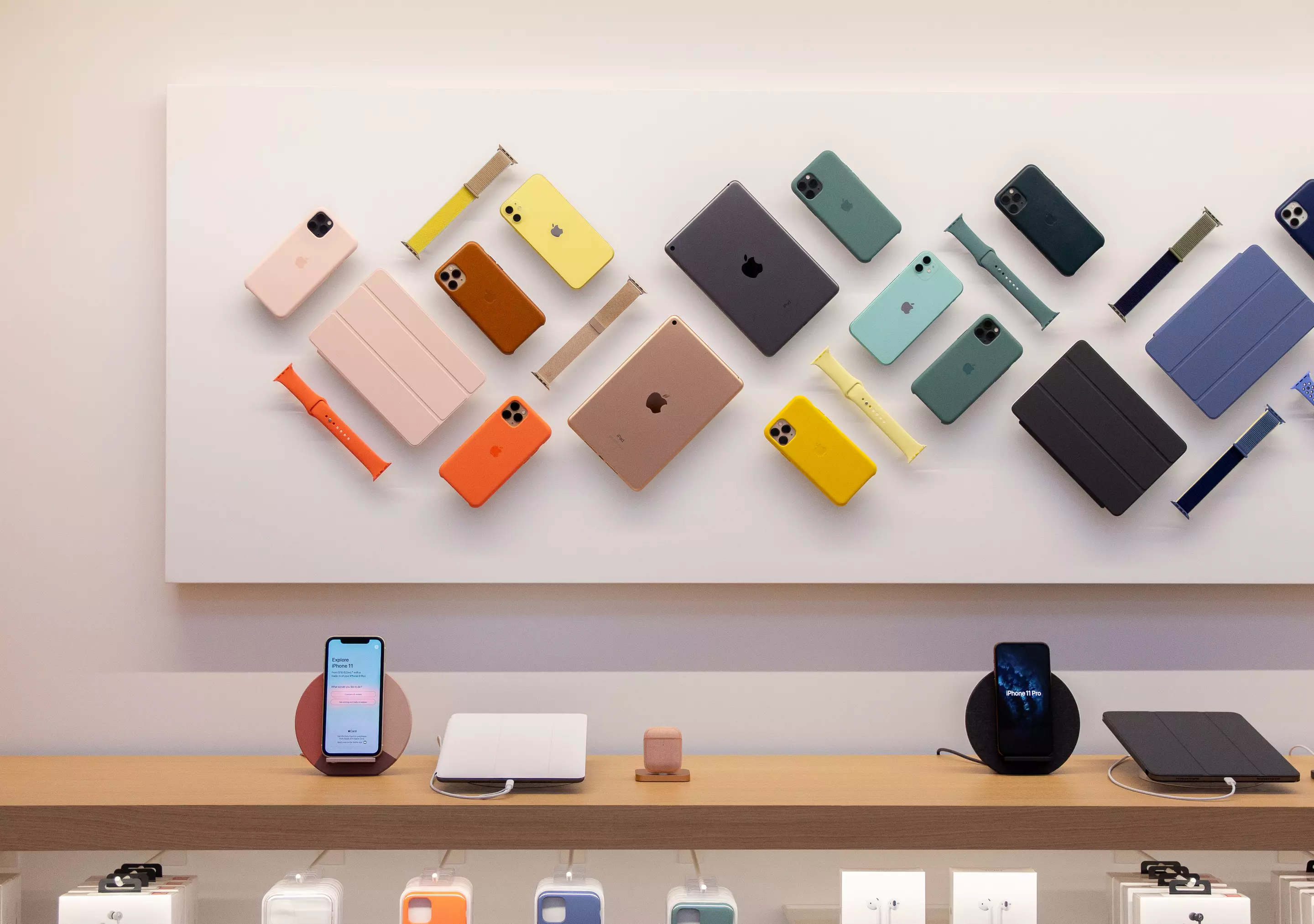 በApple Stores ለiPhone 11 አዲስ ነገር ሁሉ፡ የመስኮት ማሳያዎች፣ በአዲስ መልክ የተነደፉ መንገዶች፣ ሌሎችም። 3925_9