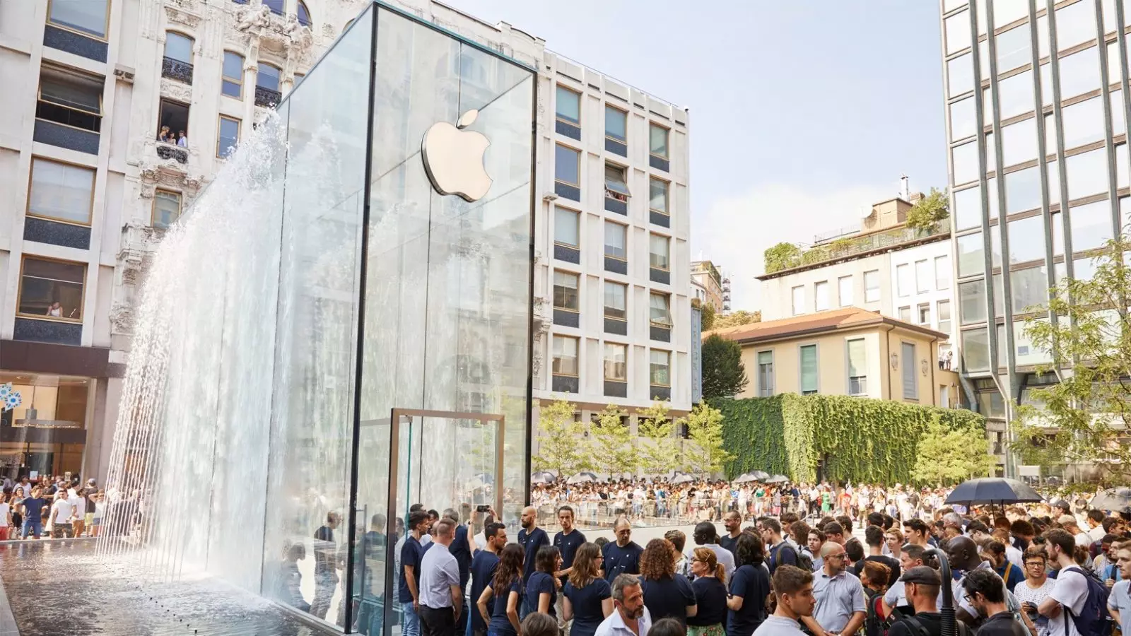 Η Apple κλείνει όλα τα καταστήματα λιανικής στην Ιταλία μέχρι νεωτέρας λόγω της πανδημίας του κορωνοϊού 39322_1