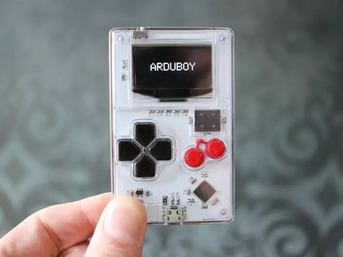 arduboy-new-kickstarter-01 |