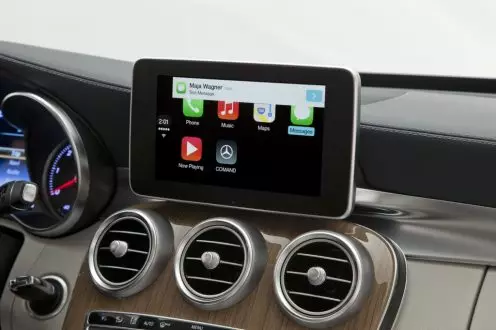 CarPlay-Benz-05