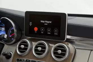 CarPlay-Benz-11