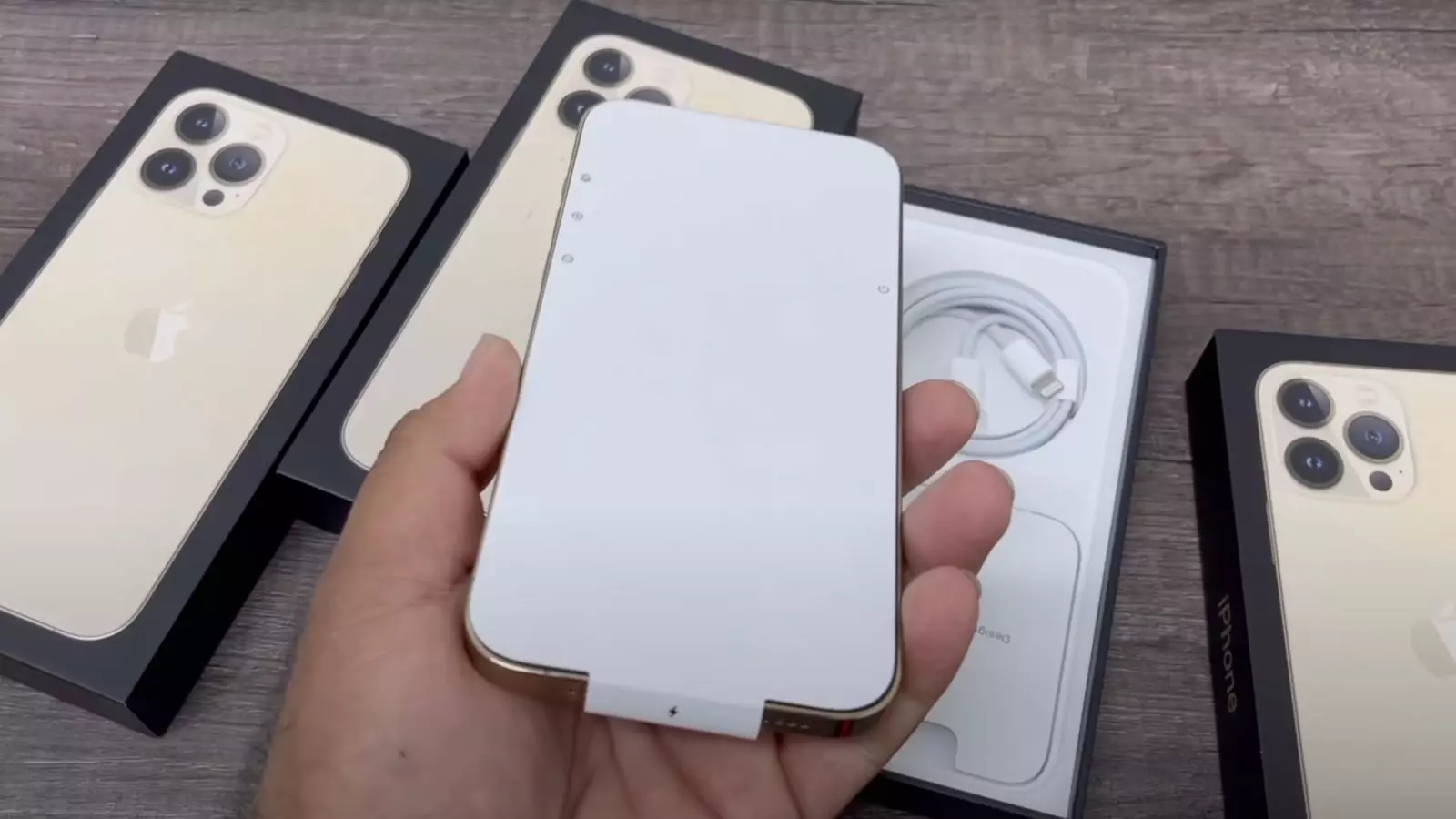 Prvi video za raspakivanje prikazuje iPhone 13 Pro u zlatnoj boji, popravke pakovanja 50151_1