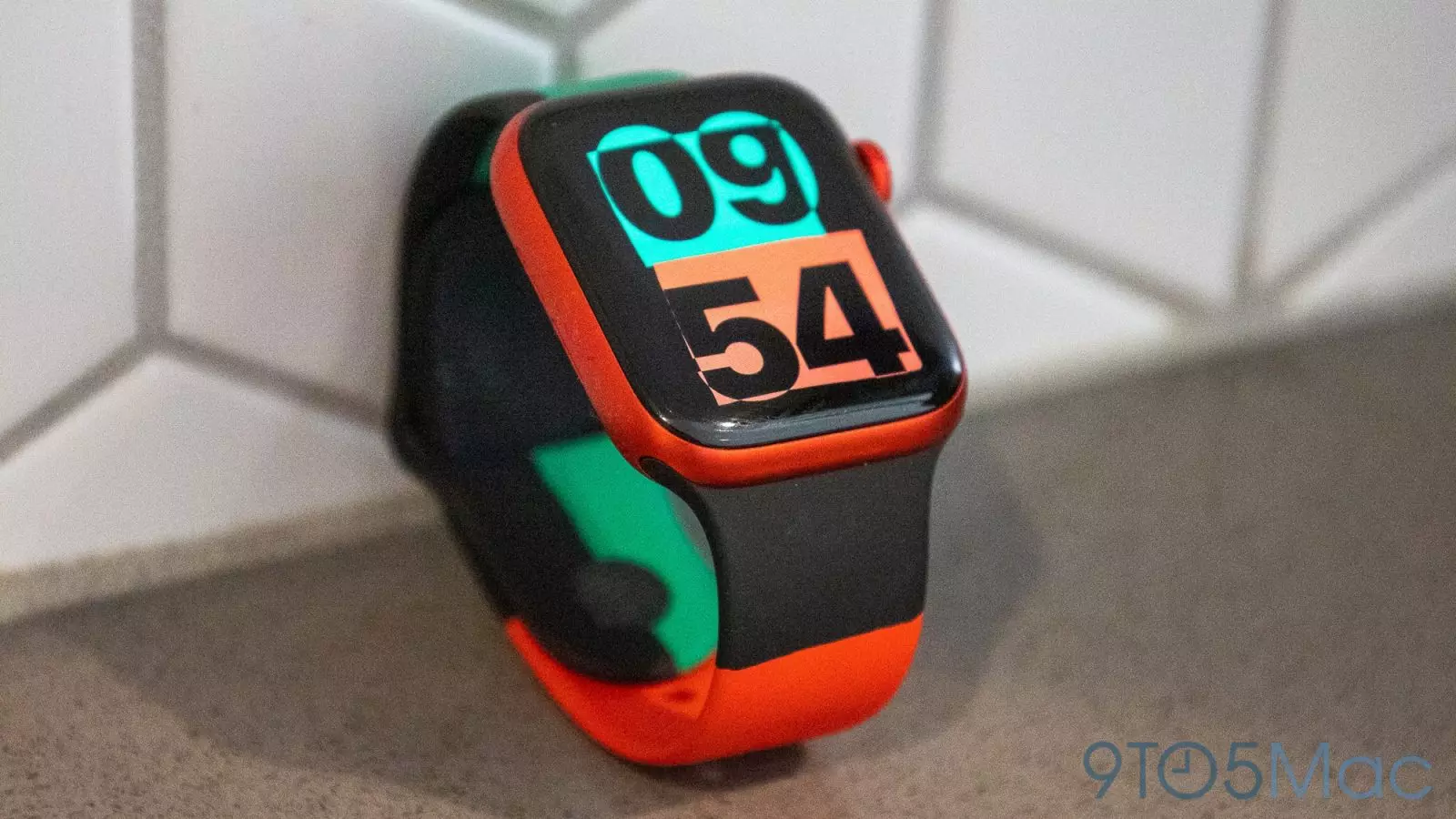 ಬ್ಲ್ಯಾಕ್ ಯೂನಿಟಿ Apple Watch Series 6 ಪೂರೈಕೆ ಕಡಿಮೆಯಾಗಿದೆ, 44mm ಮಾಡೆಲ್ ಪ್ರಸ್ತುತ ಮಾರಾಟವಾಗಿದೆ 50413_1