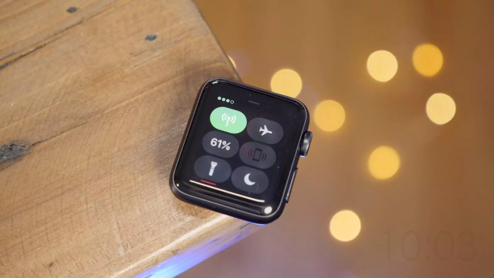 Hoe kinne jo de fleantúchmodus útsette en spegeljen net fersteure mei iPhone en Apple Watch 55156_1