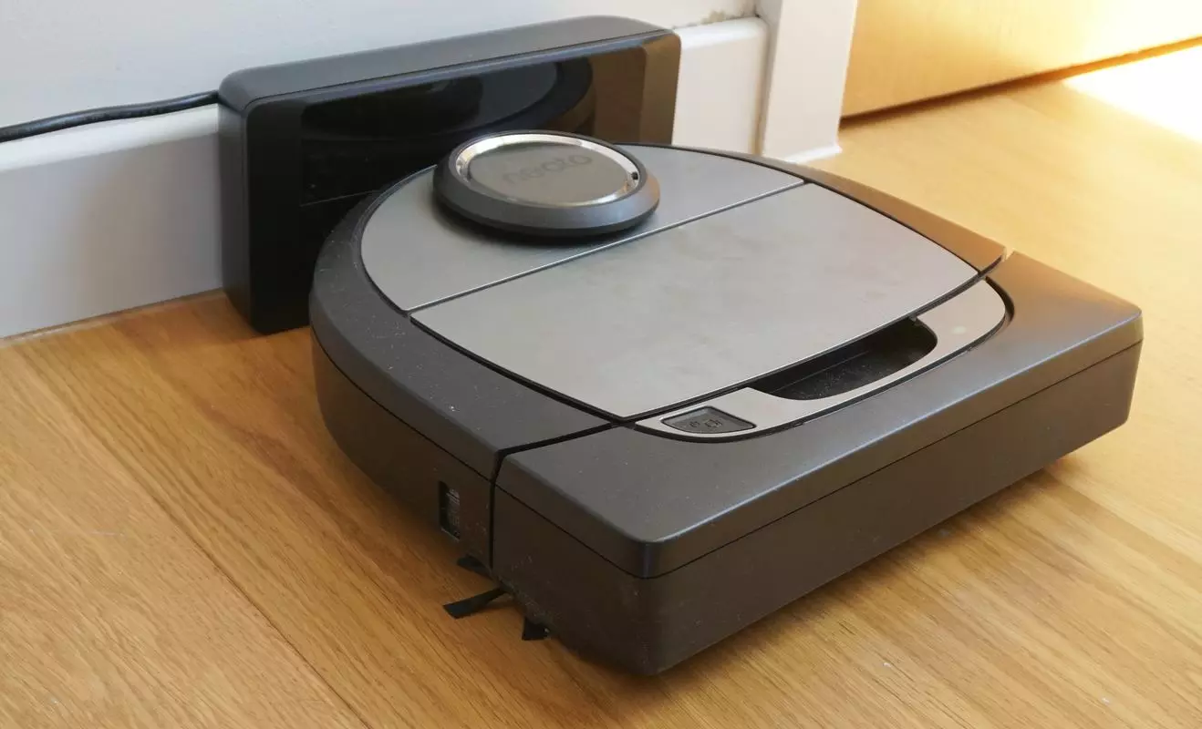 Tinjauan: The Neato Botvac D7 Connected robot vacuum cleaner mahal tapi pinter 5776_2