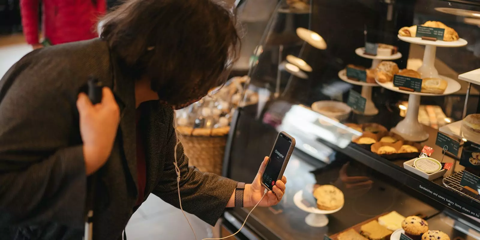 Kugwiritsa ntchito kwaulere kwa Aira ku Starbucks