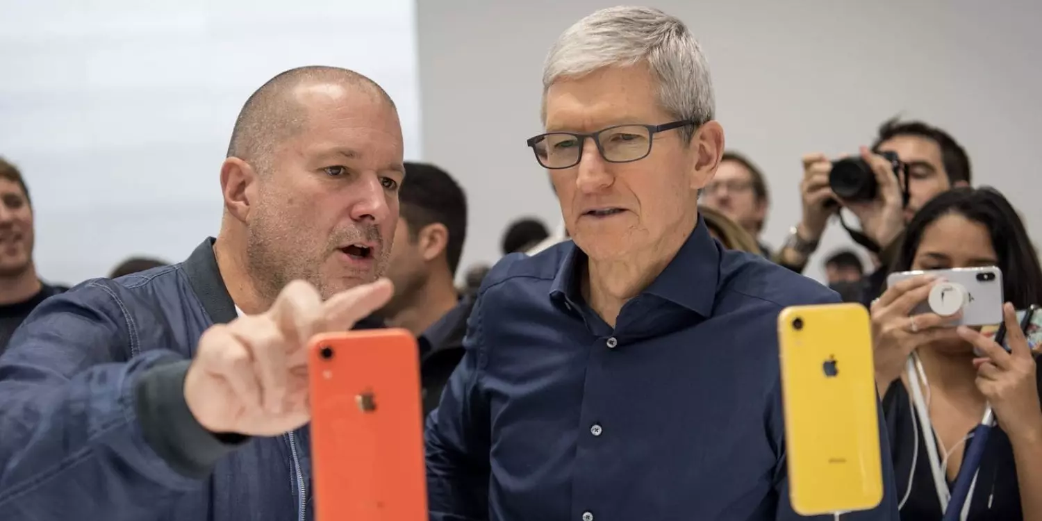 AAPL Jony Ive Tim Cook