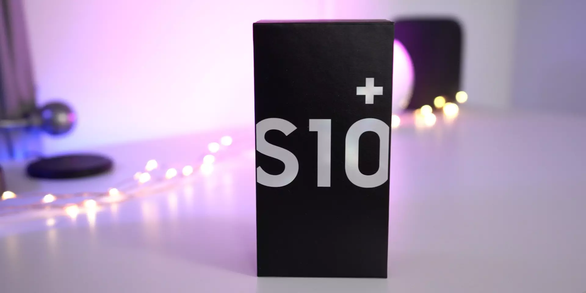 Galaxy S10+ ဘောက်စ်