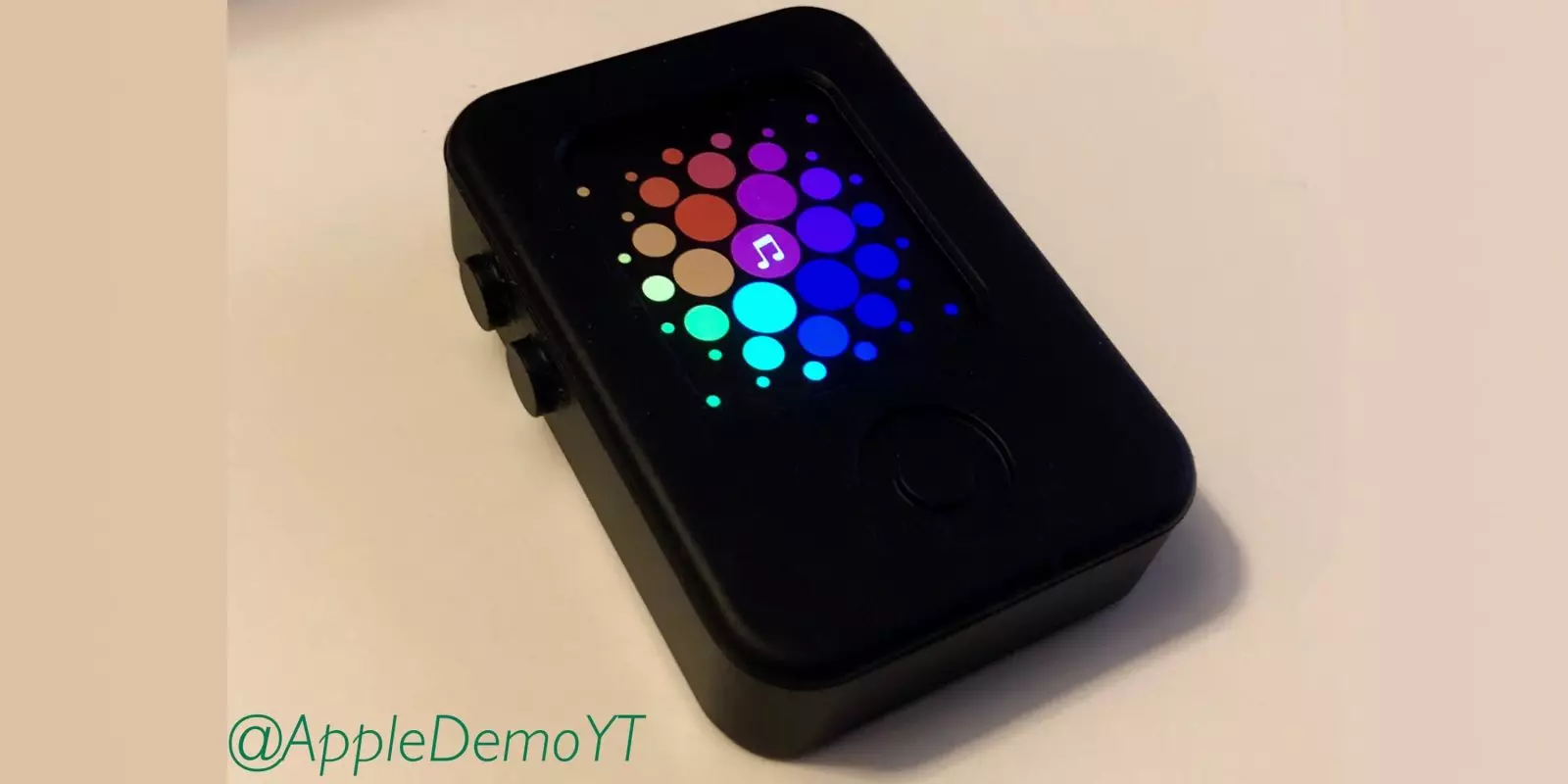 Mae delweddau'n dangos prototeip cudd Apple Watch yn rhedeg meddalwedd cyn-watchOS 7076_1