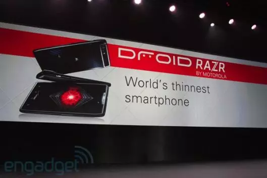 Motorola ya fitar da sabon RAZR, ya doke iPhone 4S akan siriri (sai dai bangaren da baya)