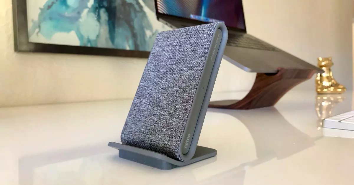 Барраси: iOttie iON Wireless Stand Charger намуди хуб ва имконоти пуркунии iPhone-ро пешниҳод мекунад